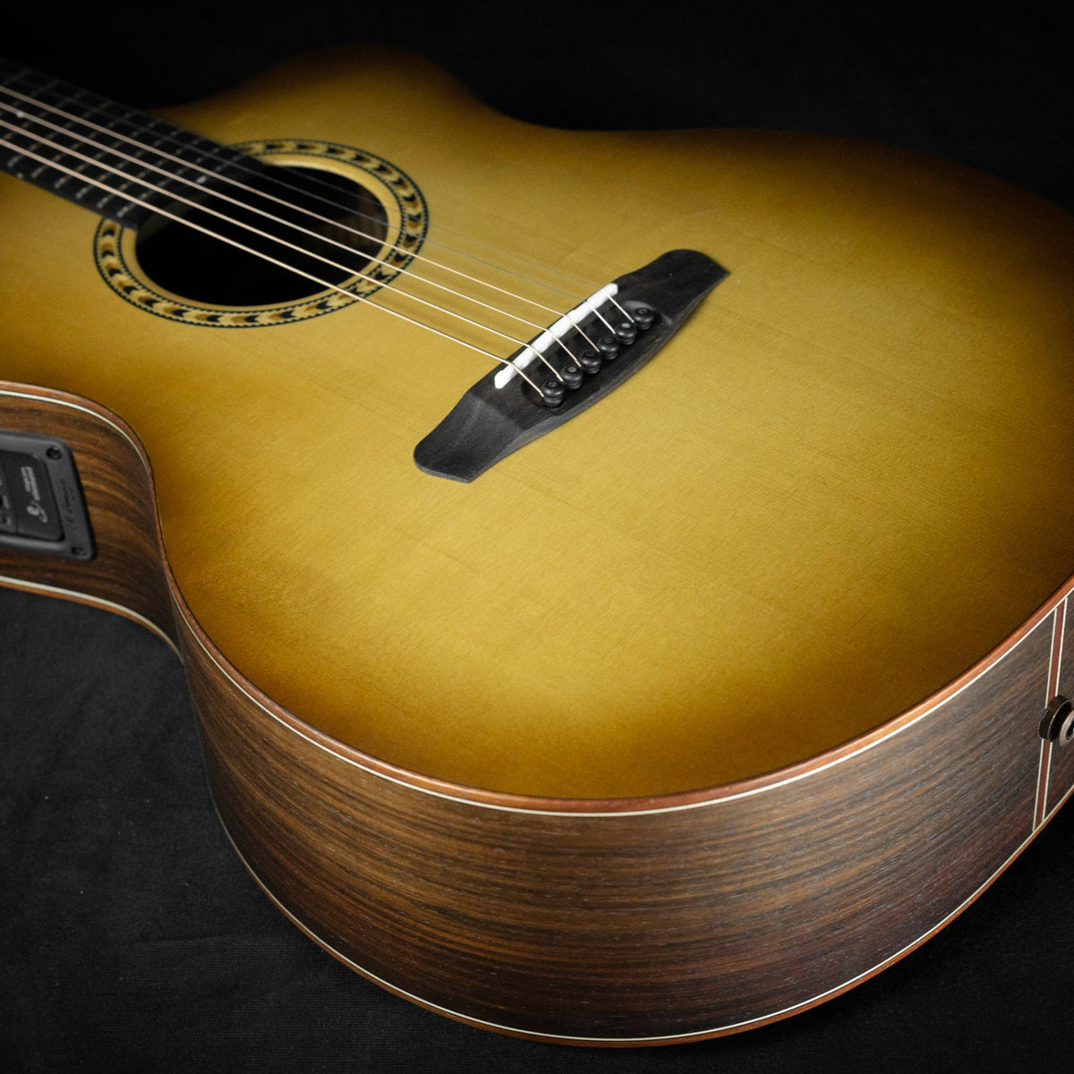 Choosing the Right Acoustic Guitar Body Shape for Your Sound – WM Guitars