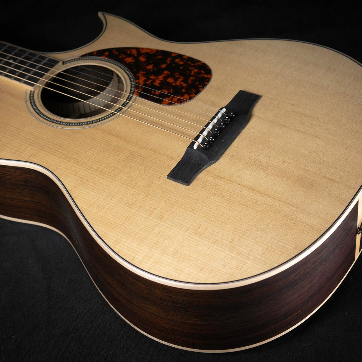 Mahogany or Rosewood? How to Select the Perfect Wood for You. – WM Guitars
