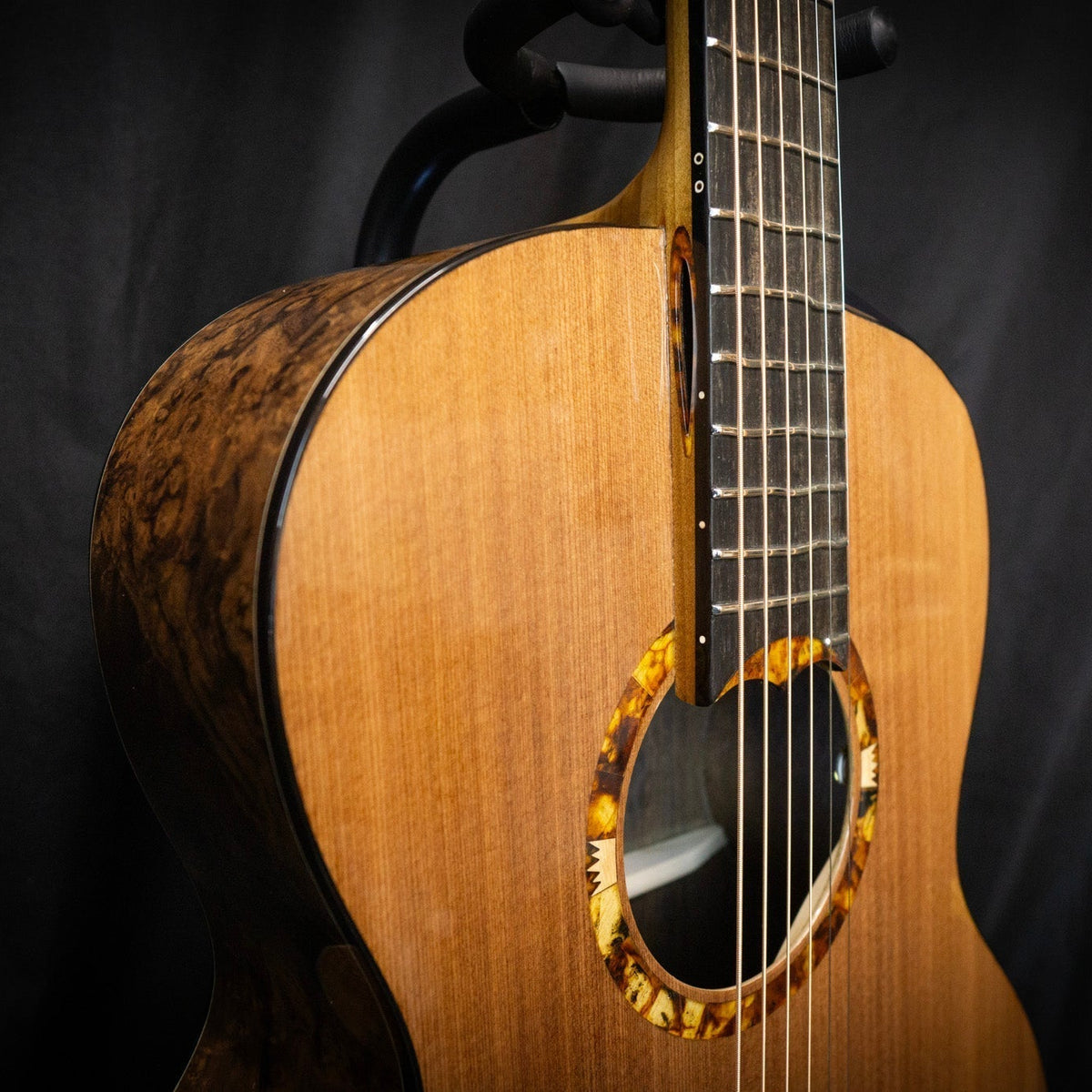 What Is the Purpose Behind the Acoustic Tubes in the Neck? – WM Guitars